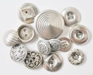 A Guide to Vintage & Antique Buttons: Part II • Adirondack Girl @ Heart