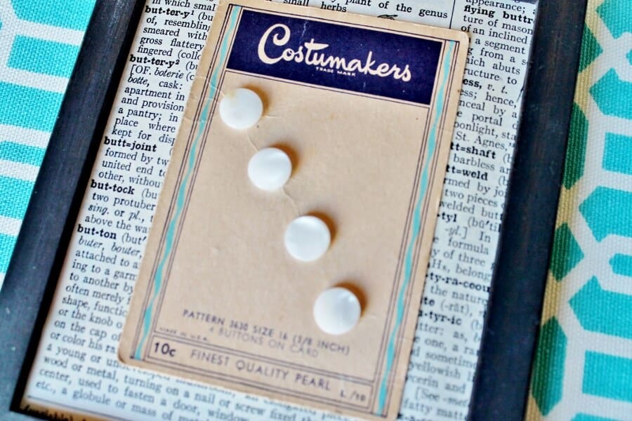 A Charming Technique for Displaying Vintage Buttons • Adirondack Girl ...