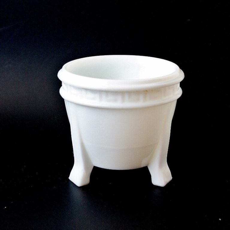 A Complete Guide to Milk Glass [History & Values] • Adirondack Girl @ Heart