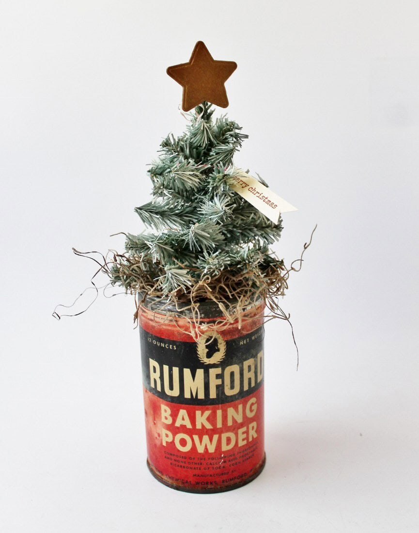 Vintage Christmas Tree Centerpieces Using Old Tins • Adirondack Girl ...
