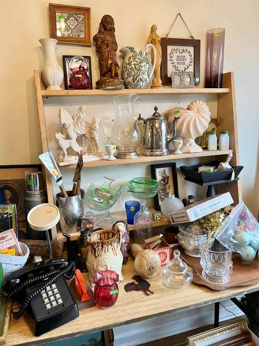 How to Hold a Small Living Estate Sale to Sell Items Fast • Adirondack ...